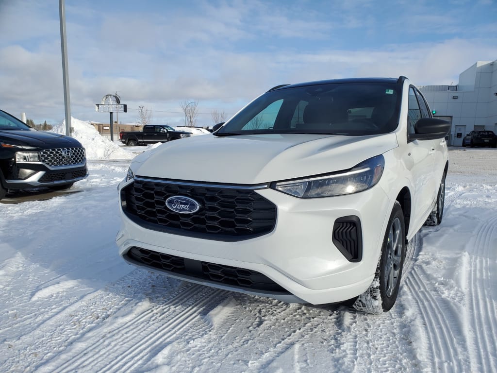 2024 Ford Escape ST-Line | larongeNOW
