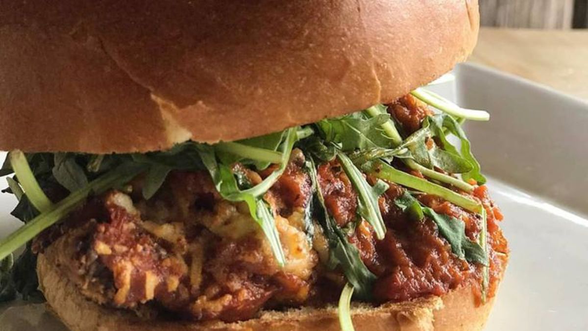 Lacombe Food Bank benefits from Burger of the Month | rdnewsnow.com