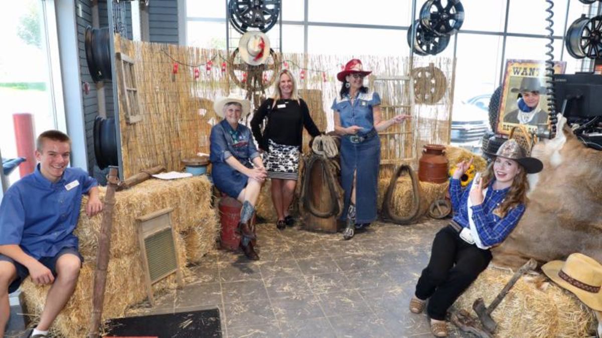 Stampede issues Home Decorating Challenge | CHAT News Today