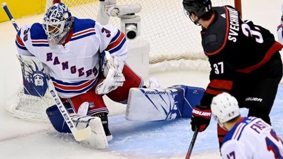 NHL returns to action 142 days after COVID-19 forced suspension of ...