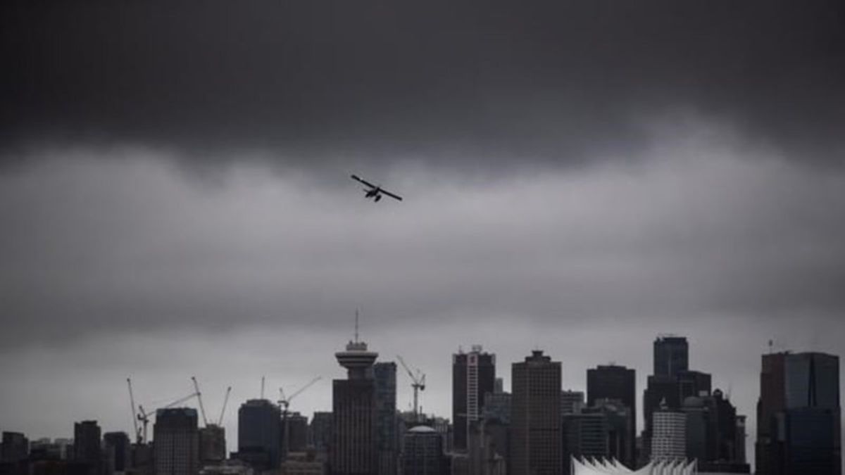 Pandemic drives down rent, boosts incentives in Toronto and Vancouver ...