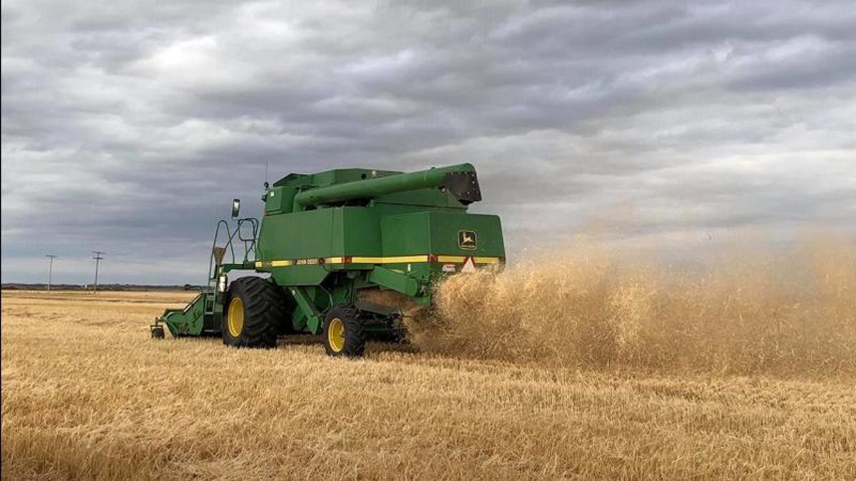 More combine fires reported during 2020 Saskatchewan harvest | farmnewsNOW