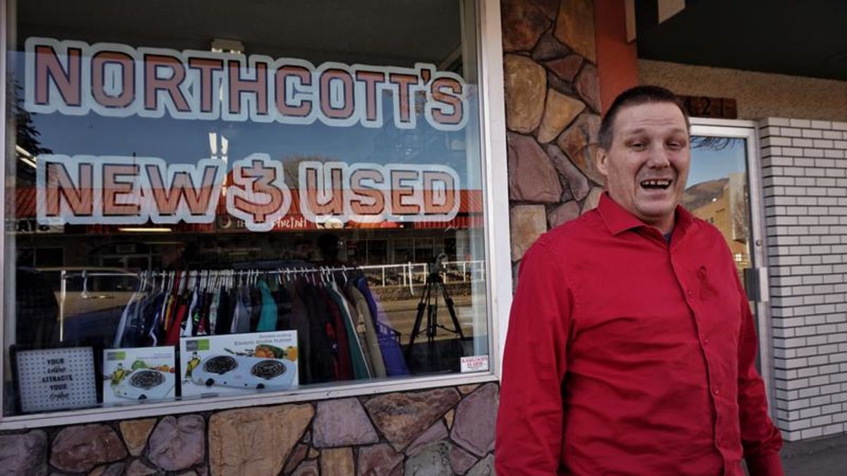 Kamloops man marks World AIDS Day as pandemic cuts annual event | CFJC ...