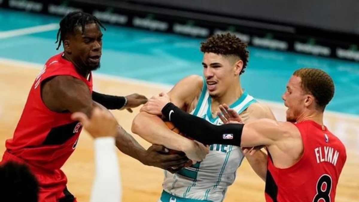 Rookie Flynn impressive in NBA debut; Raptors beat Charlotte to open ...
