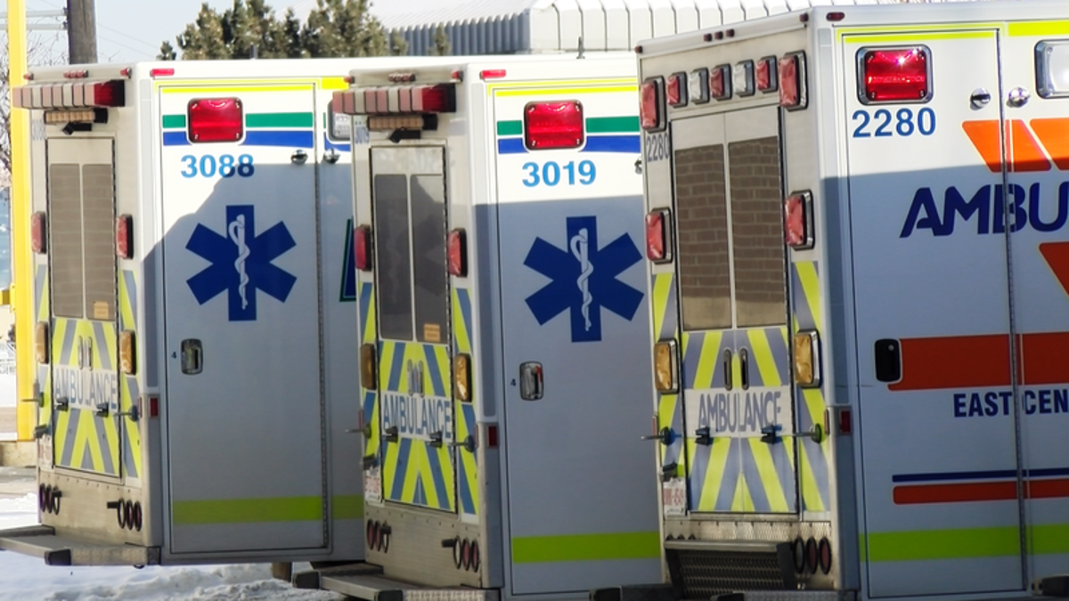Alberta paramedics, emergency medical responders eligible for COVID-19 ...
