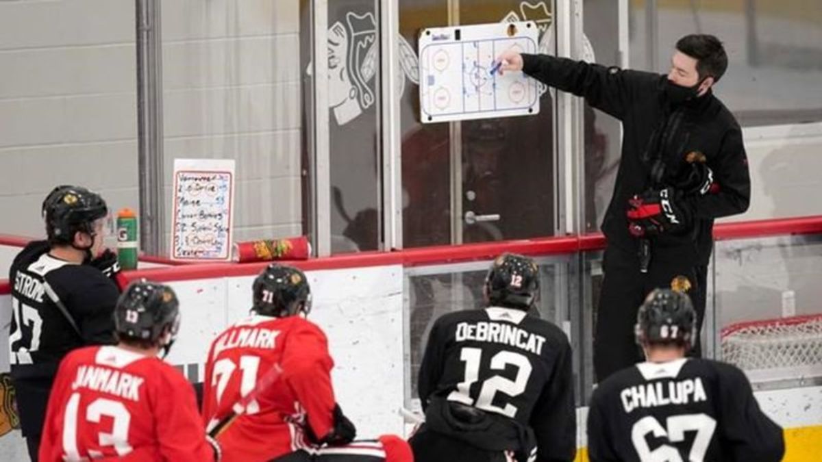 Colliton agrees to 2-year extension with Blackhawks | EverythingGP