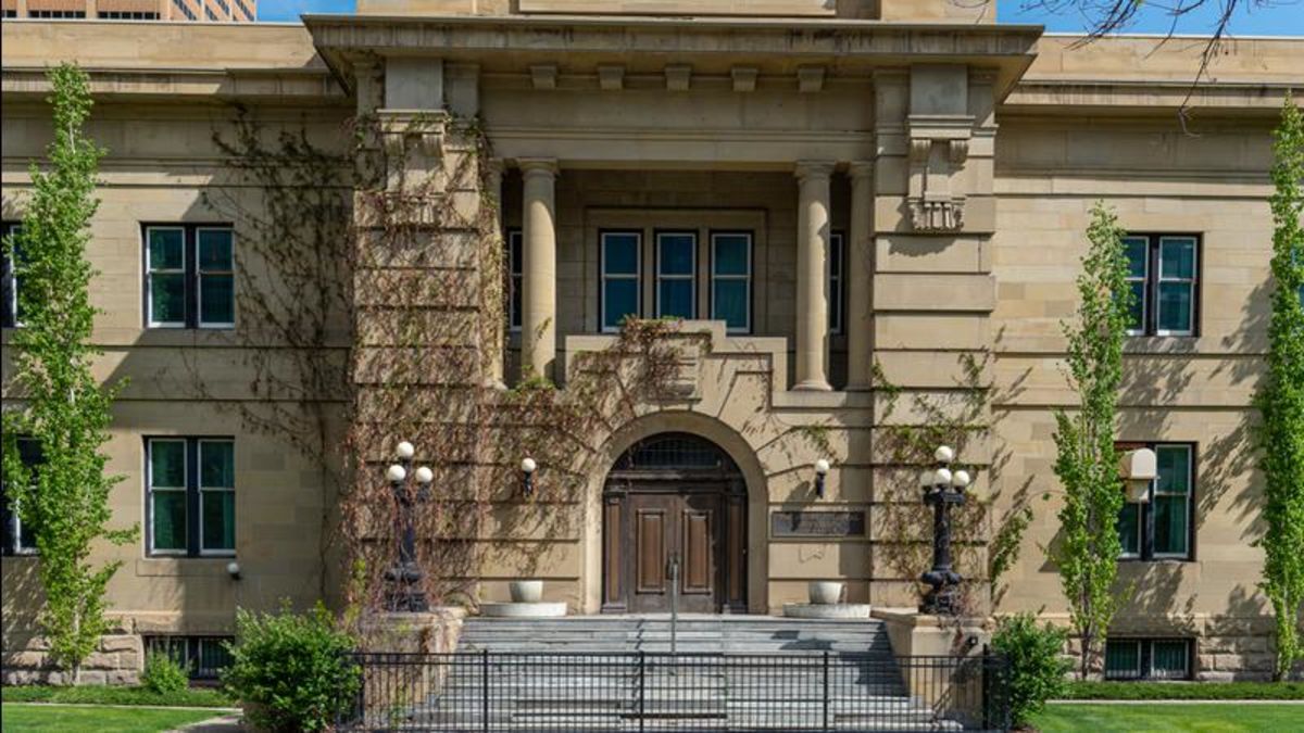 Province’s top court told to expand public hearings | CHAT News Today