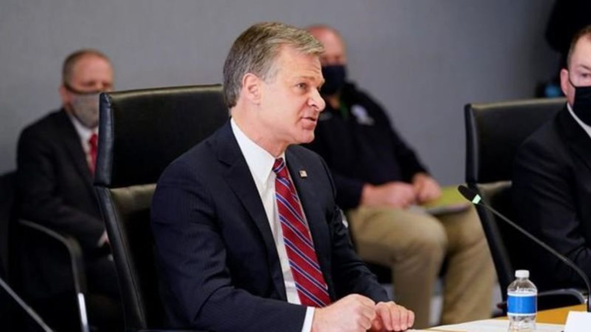 FBI tracking ‘extensive’ online chatter about armed protests | paNOW