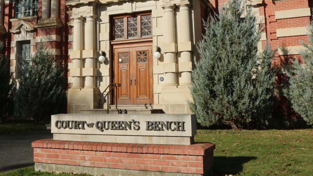 Court hears officer spoke with Hoefman early in investigation | CHAT ...