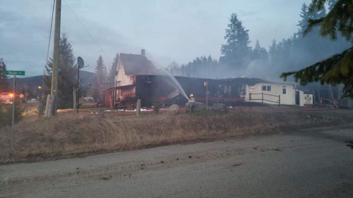 ‘We’re not fighting this fight alone’: Vavenby family whose house burnt ...