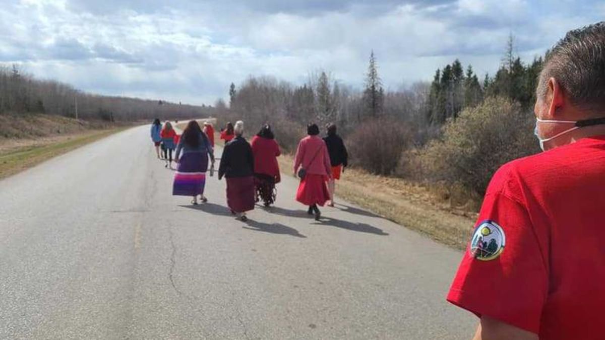Ahtahkakoop Walking a Mile in Her Shoes | paNOW