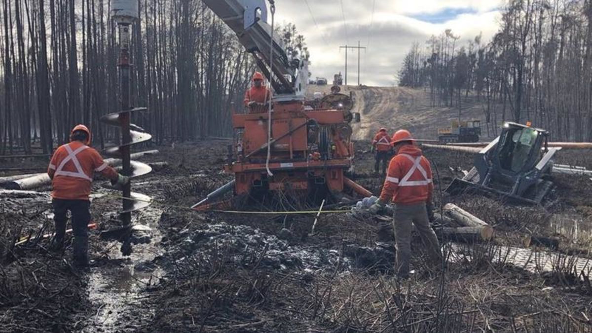 Some evacuees allowed to return home as Cloverdale fire contained ...