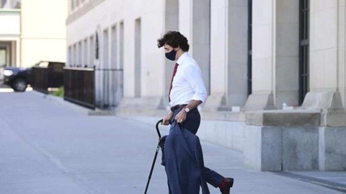 Canada’s PM Trudeau walking with cane after he sprained his ankle ...