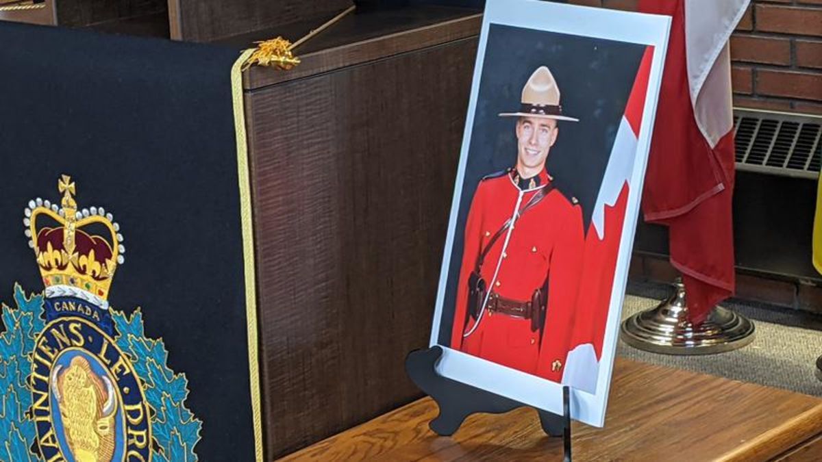 On-duty RCMP officer killed during traffic stop in southern ...