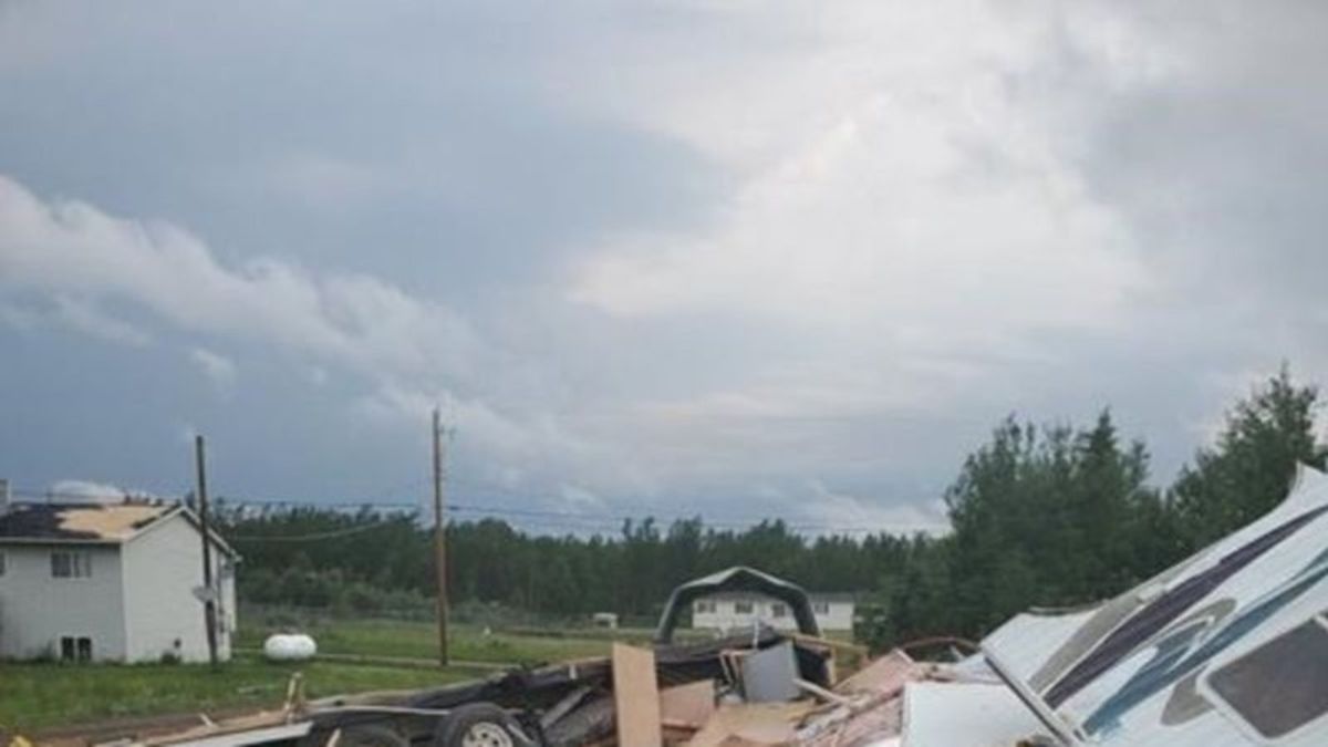 Investigation into possible tornado that damaged buildings in northern ...