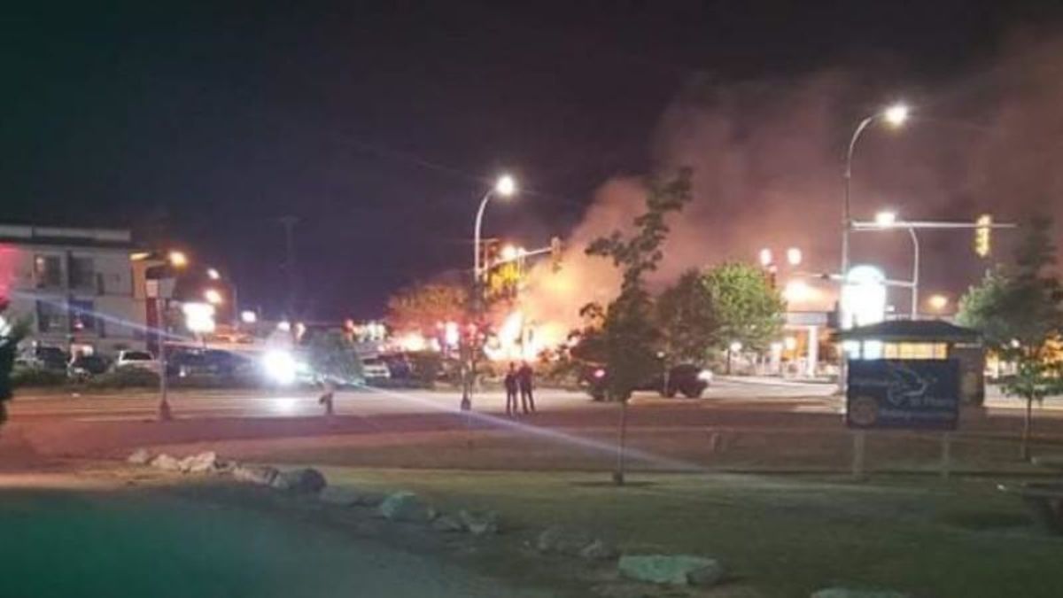 UPDATE: RCMP investigating fires outside Vernon Safeway and gas station ...