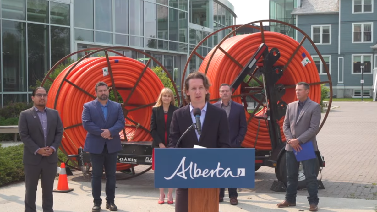 Alberta announces $150M for broadband internet in rural & Indigenous ...