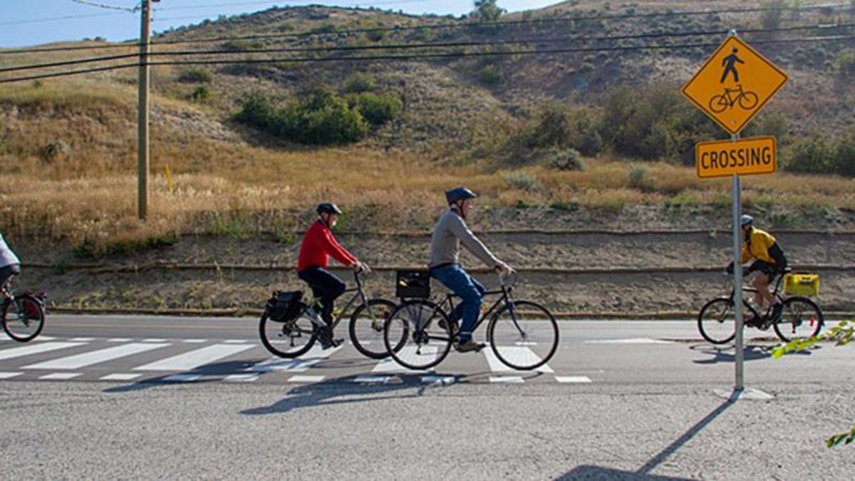 Safety alert: drivers urged to use caution at intersections and avoid ...