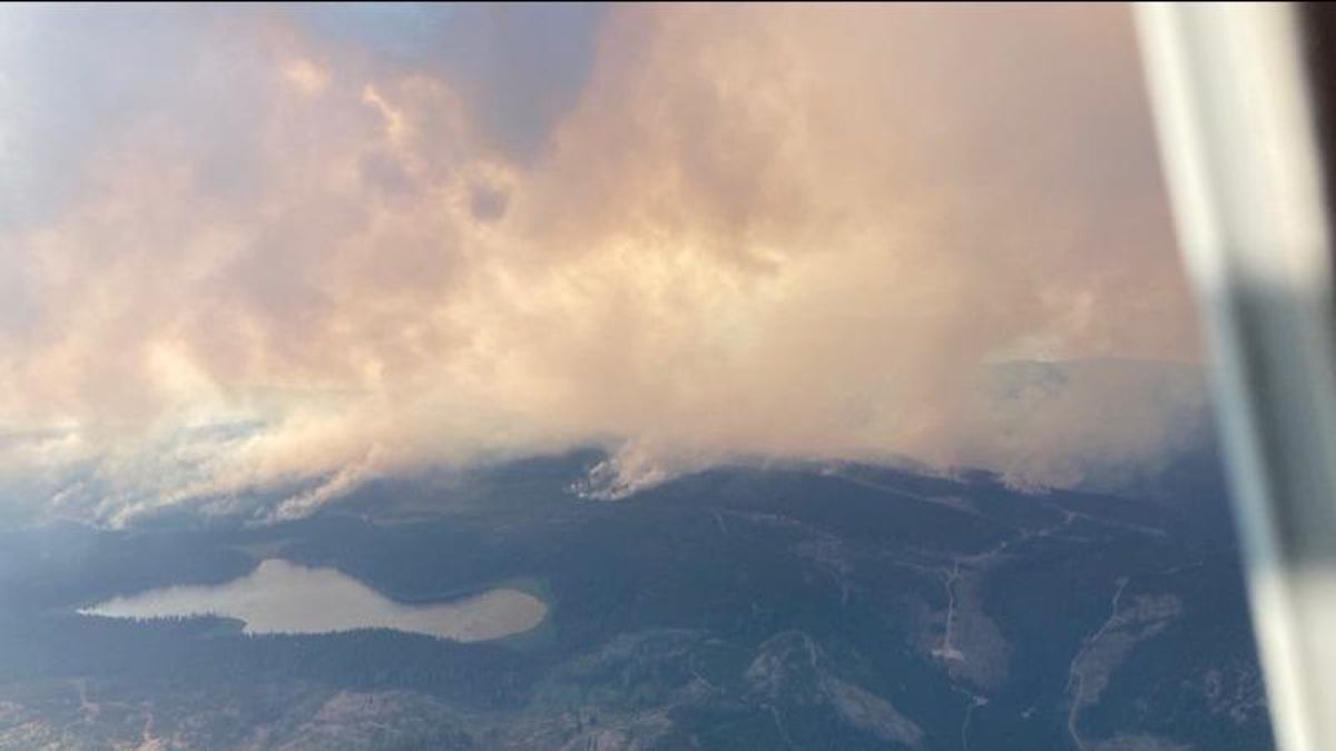 Aerial surveillance underway as firefighting efforts continue on White ...