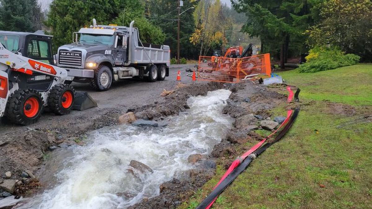 Washed out roads, highway flooding caused by extensive rain | 106.9 The ...