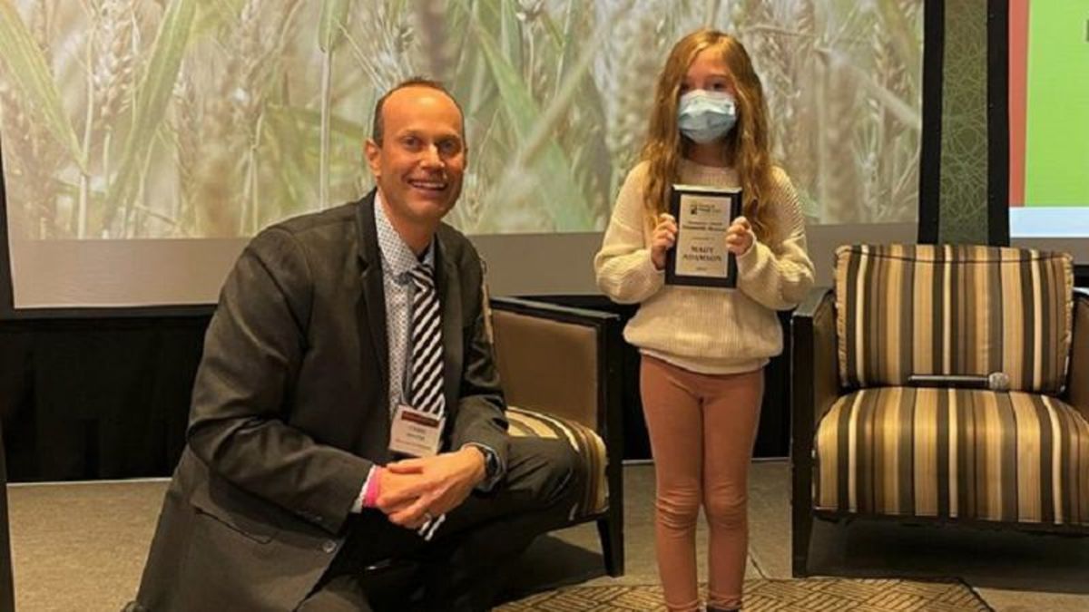 USask professor and grade four student honoured with award | paNOW