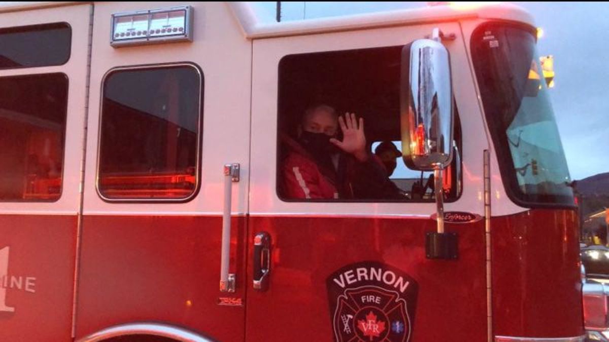 Celebrated Vernon firefighter rides out career | Vernon Matters