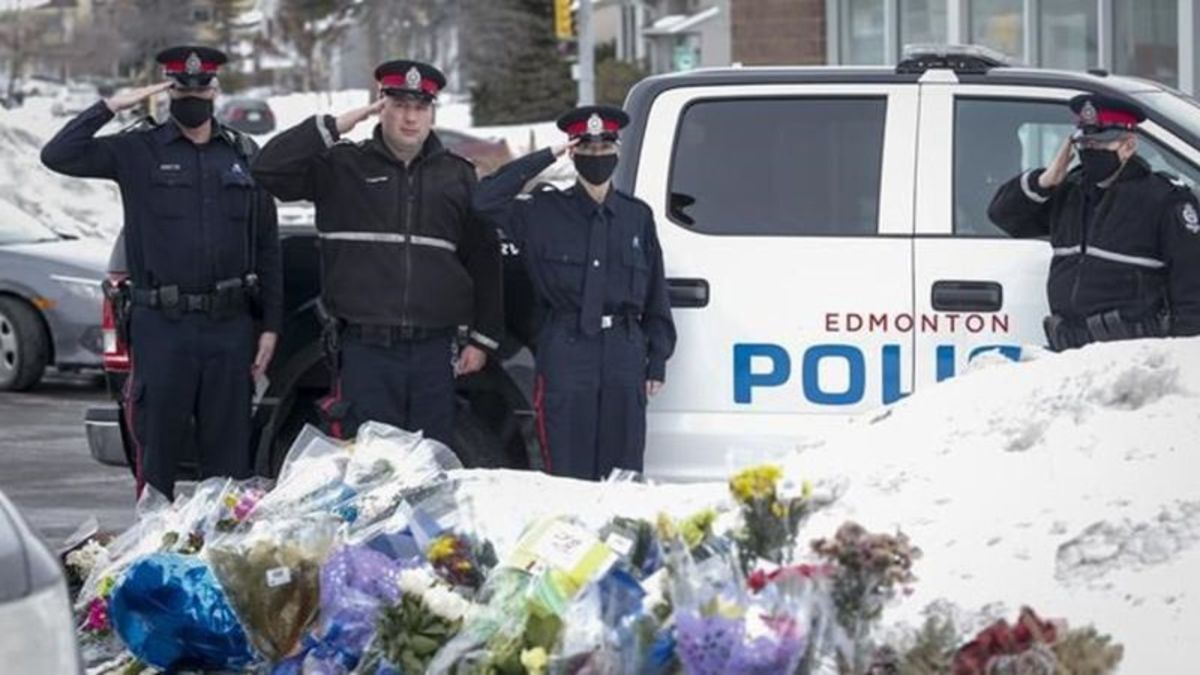 Hit-and-run murder trial: Witness who struck falling police officer ...