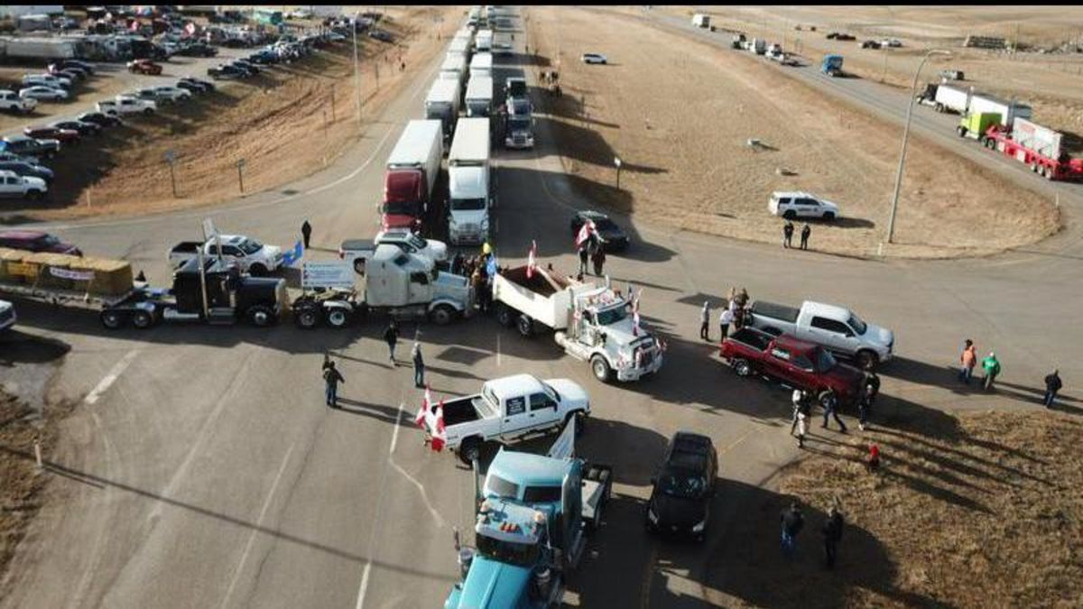 Alberta’s acting Justice Minister says Coutts blockade has crossed the ...