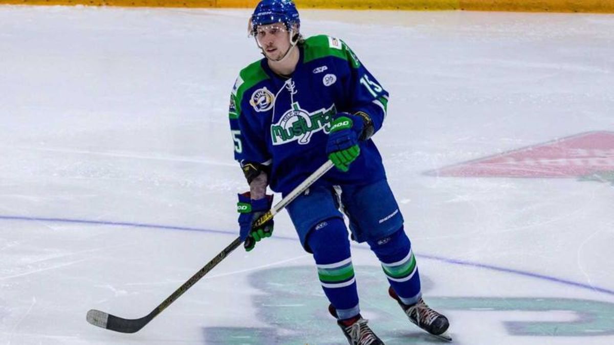 Doell commits to career after Mustangs | Saskatchewan's Beach Radio