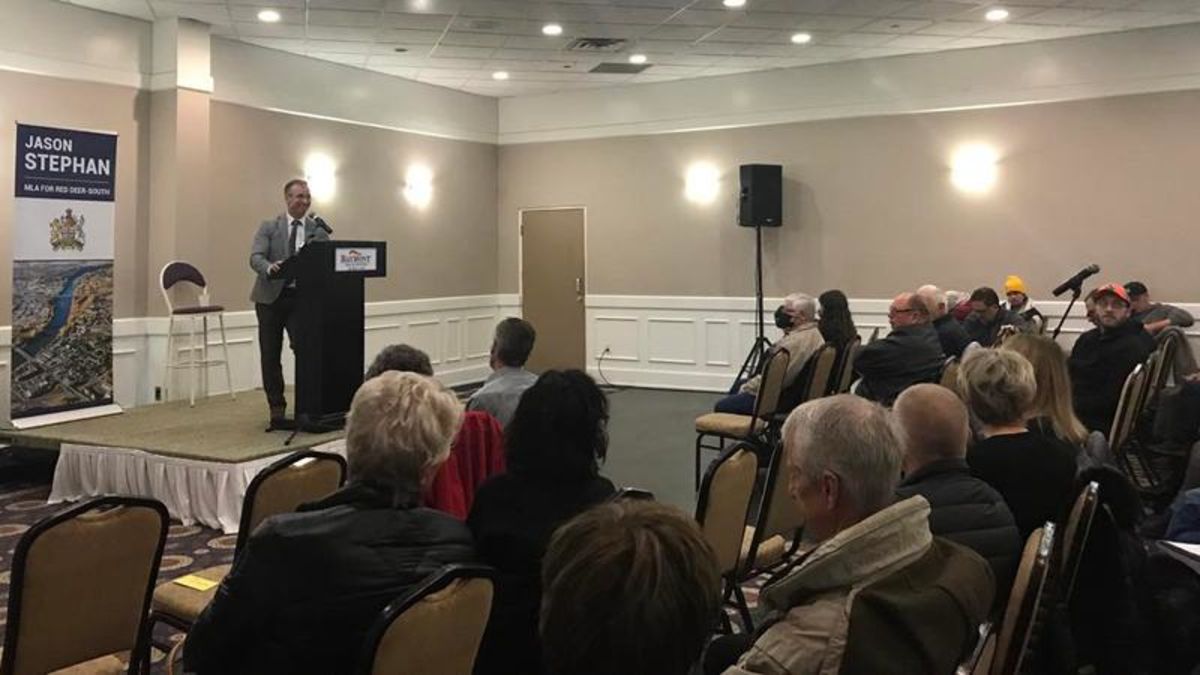Red Deer-South MLA Jason Stephan covers array of topics at townhall ...