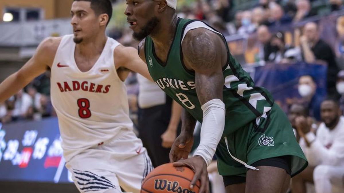 Saskatchewan beats the Badgers | HuskieFAN