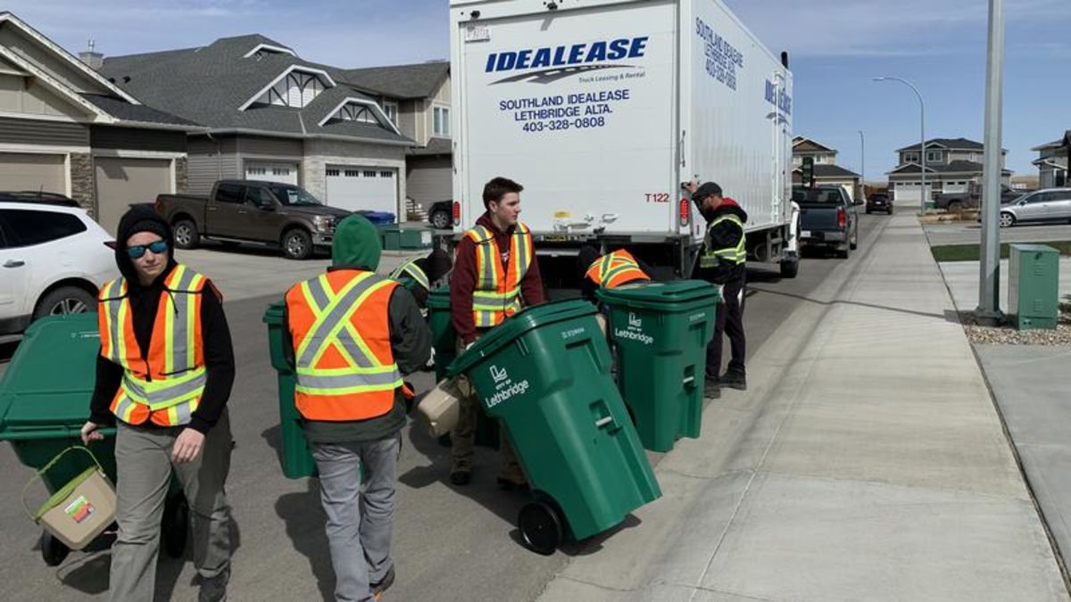 Phase one of Lethbridge’s curbside organics collection begins ...