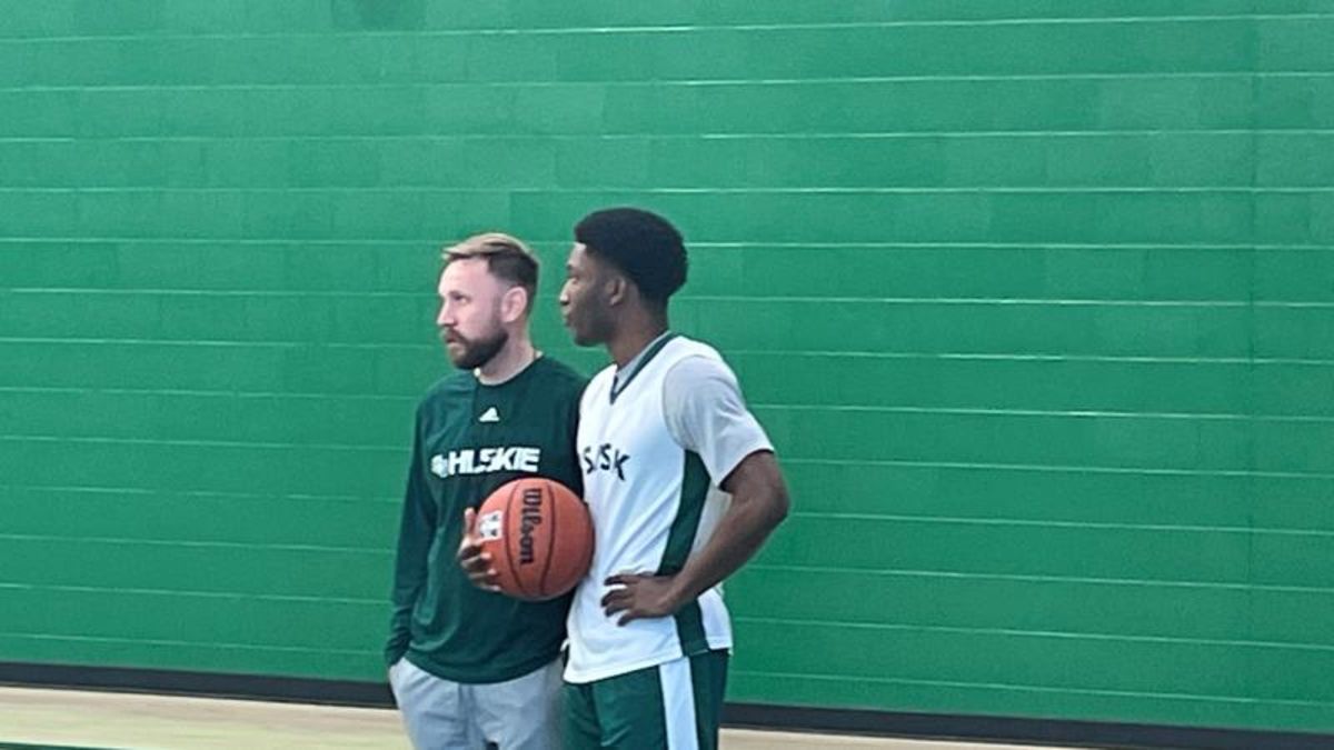 Chad Jacobson wants head coaching job | HuskieFAN