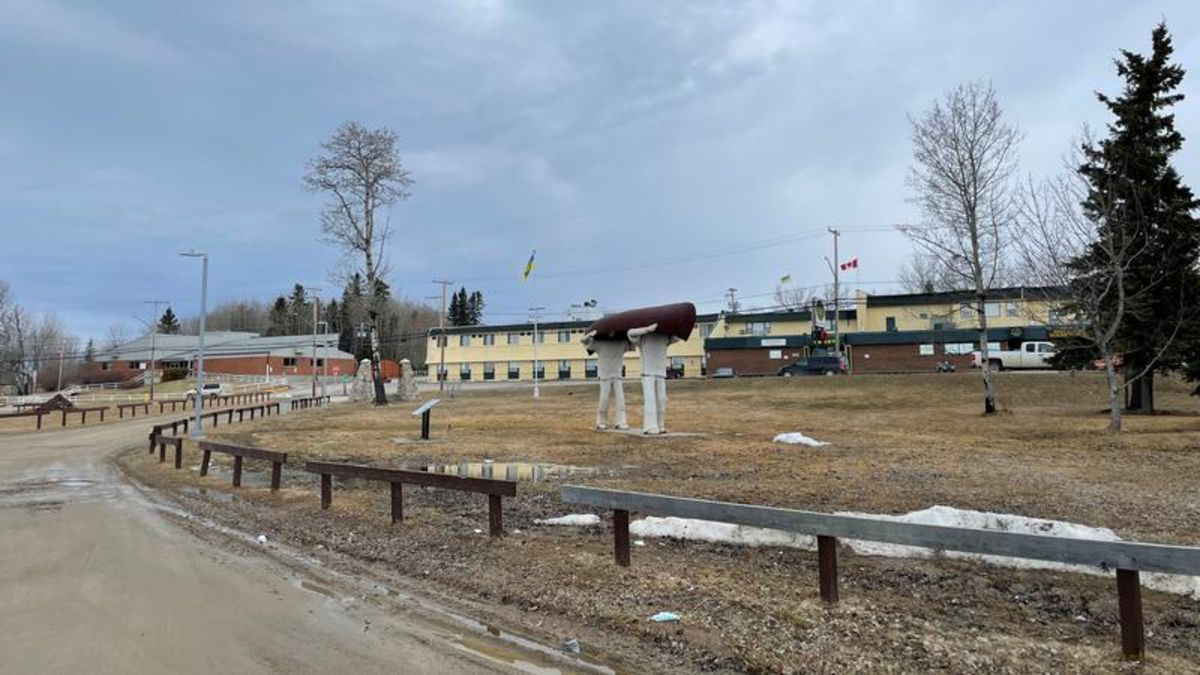 Low-pressure system brings snowfall warning to La Ronge and central ...