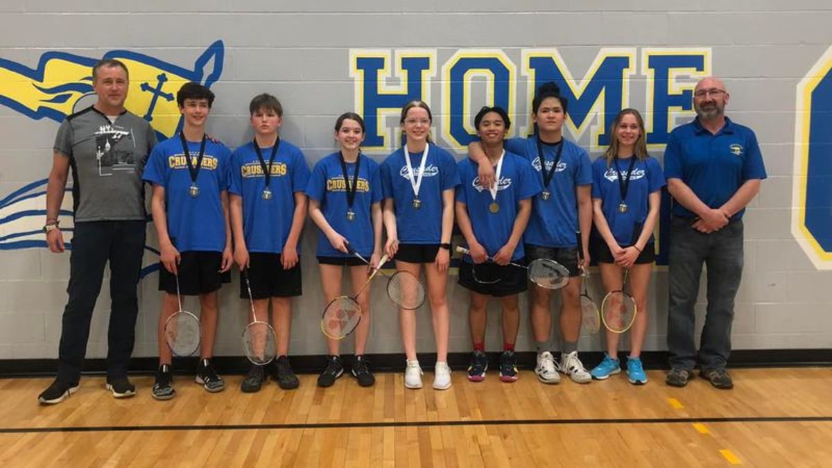 Local high schools see strong showing at badminton districts ...