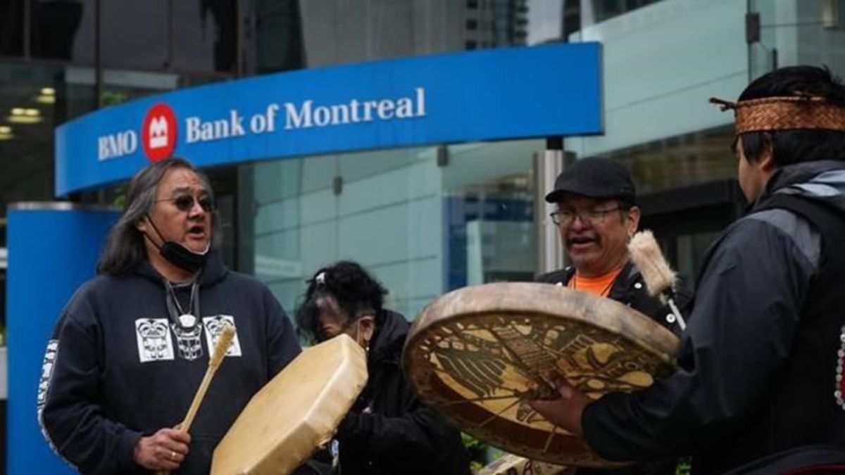 Indigenous B.C. man, granddaughter settle with BMO over arrest while ...
