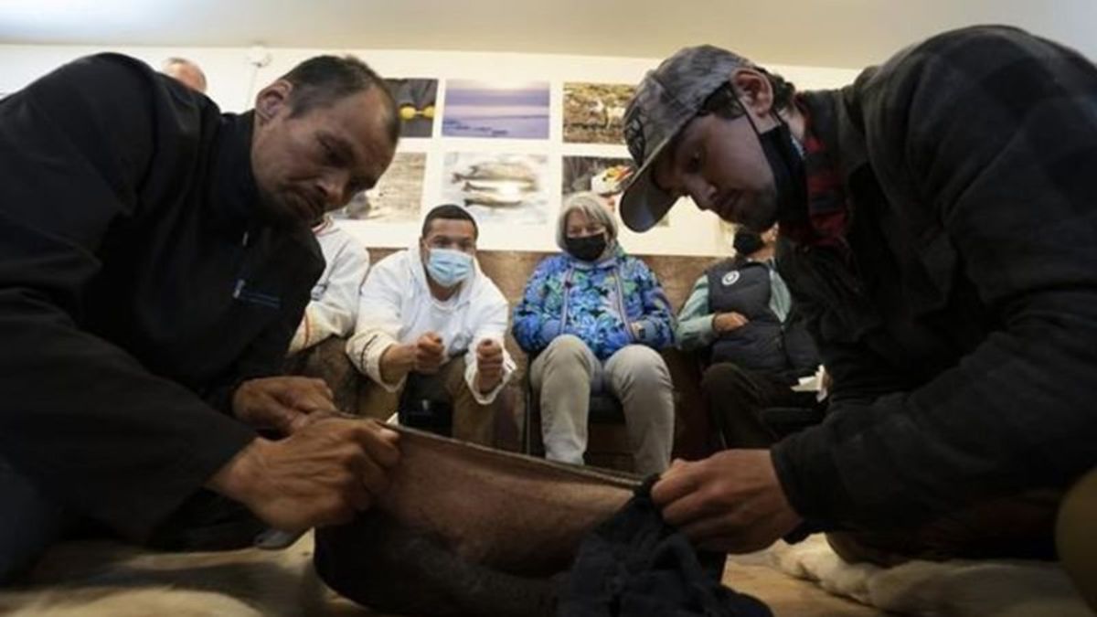 Inukjuak men’s association teaching the next generation of Inuit ...