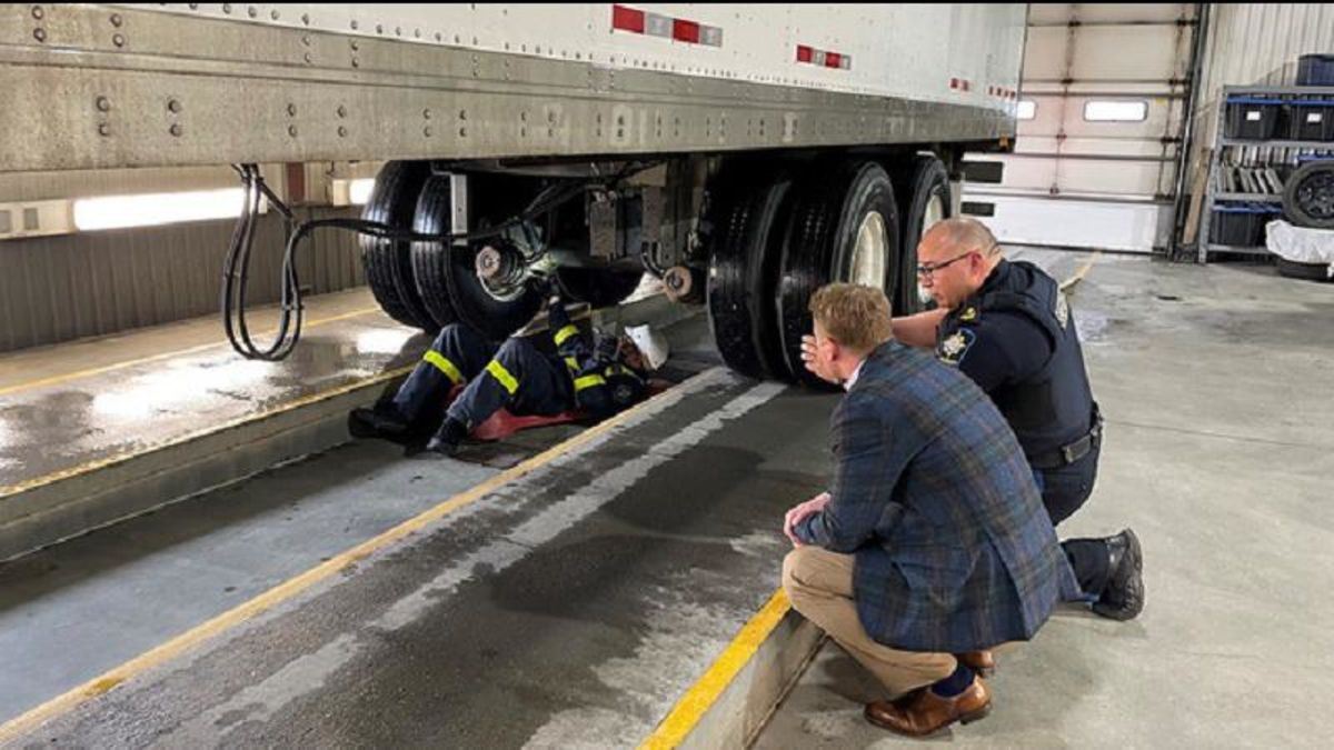 Roadcheck campaign focuses on public safety | rdnewsnow.com