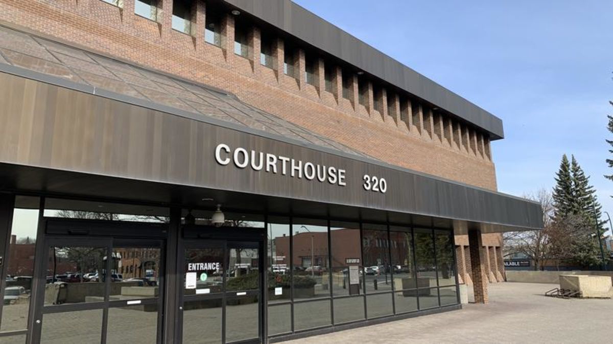 Judge denies bail for protester charged in Coutts border blockade ...