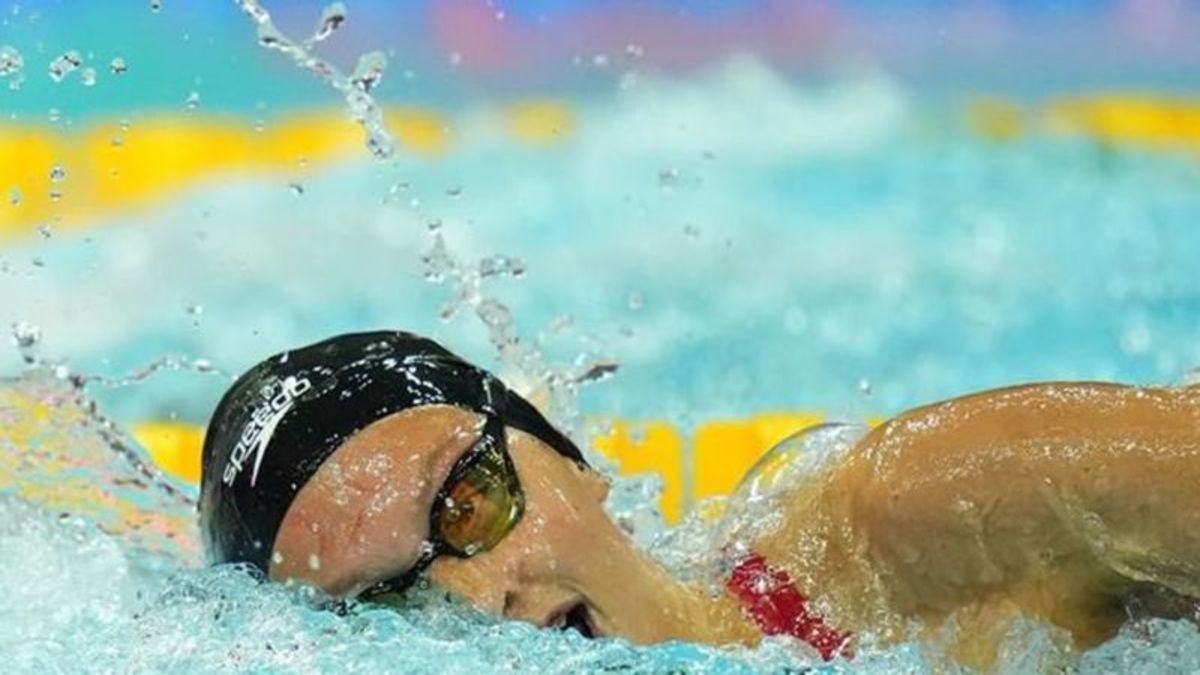 Canadian swimmer Summer McIntosh claims world championship silver ...