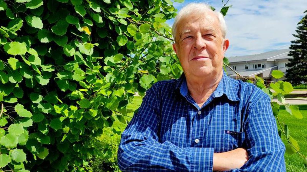 Former Red Deer city manager throws hat in the ring for NDP in Red Deer ...