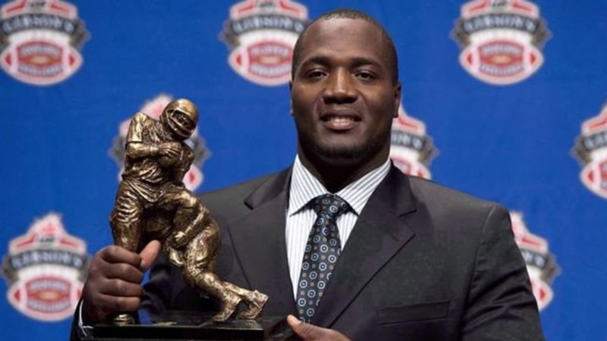 Kicker McCallum, offensive lineman Olafioye enter B.C. Lions’ Wall of ...