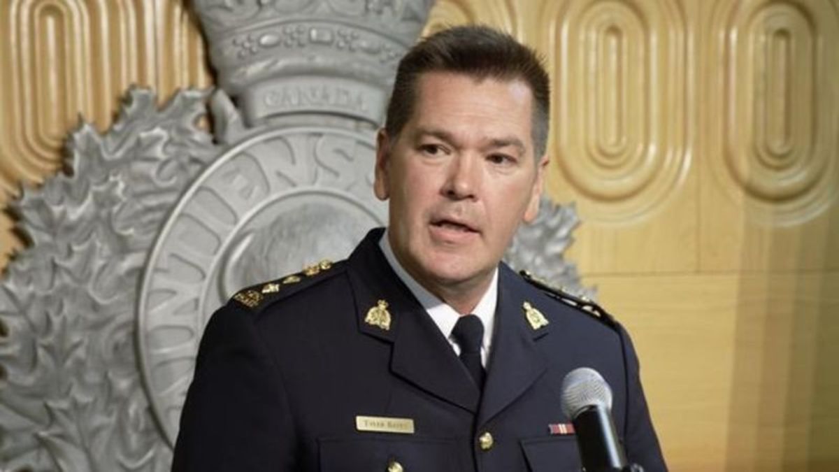 Saskatchewan man cut through fence to cross U.S. border with children ...