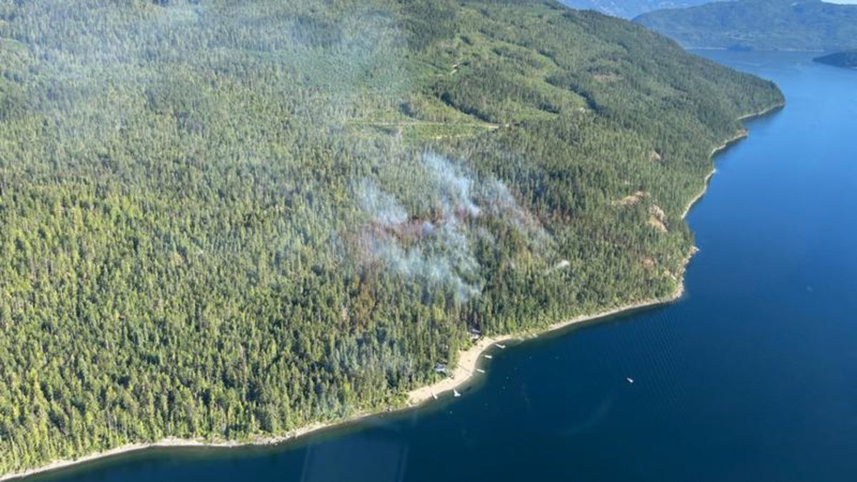 Evacuation alert lifted for Shuswap Lake wildfire | Vernon Matters