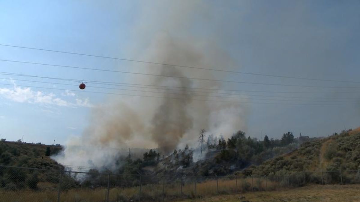 KFR crews knock down grassfire between Hillside Drive and Cariboo Place ...