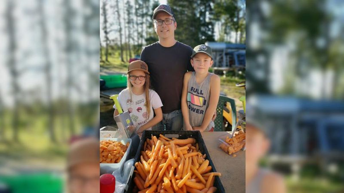 Prince Albert community garden donates harvest to JSCN | paNOW