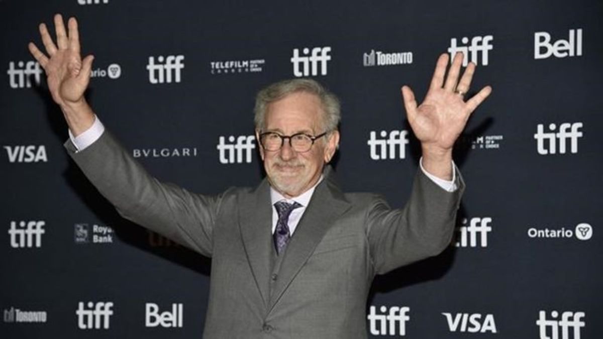 Steven Spielberg debuts his movie memoir ‘The Fabelmans’ | paNOW