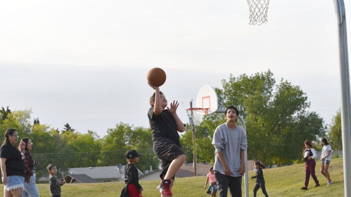 The ball is in the James Isbister court | paNOW