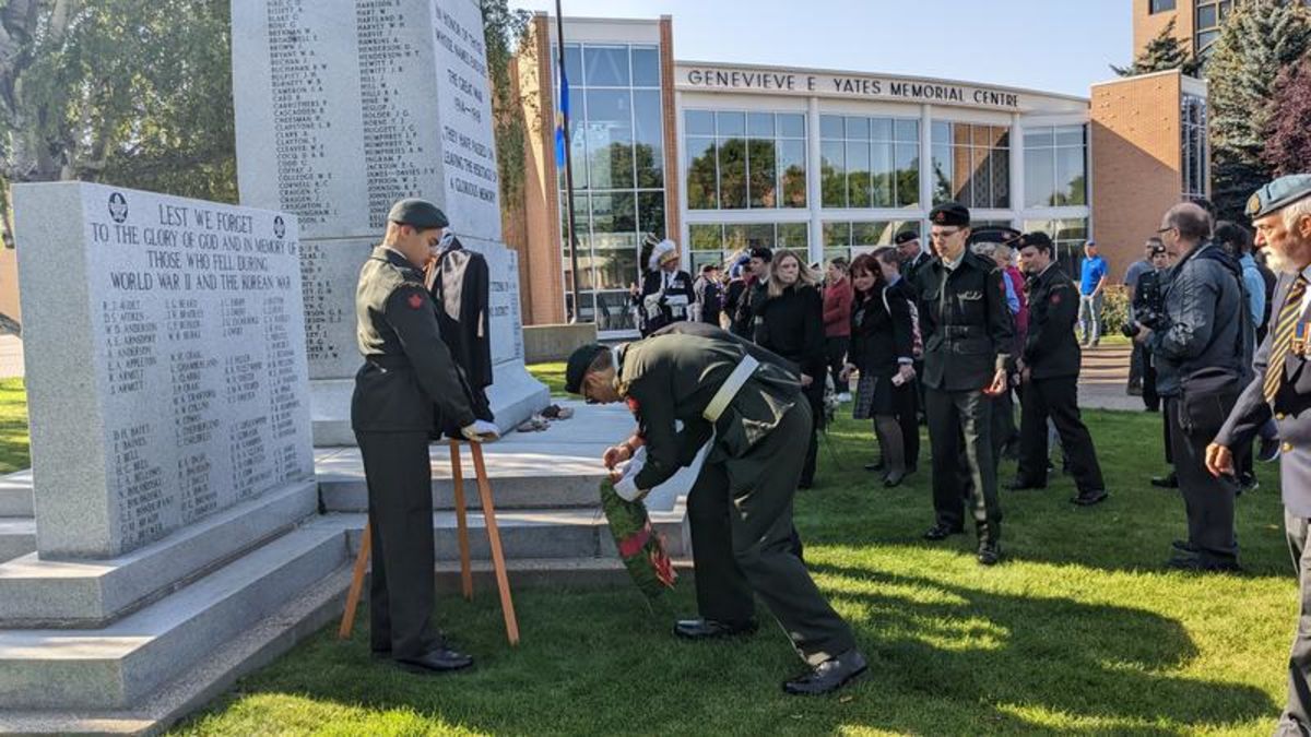 Residents in Lethbridge say farewell to Queen Elizabeth II | Lethbridge ...