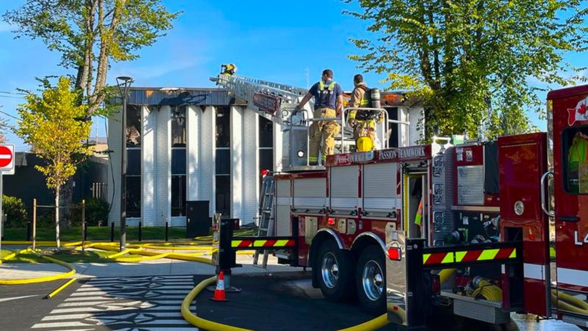 Quick-moving fire causes significant damage to downtown Parksville ...